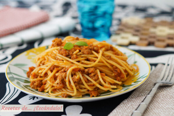 Espaguetis a la carbonara con nata, súper cremosos y ricos - Recetas de ...