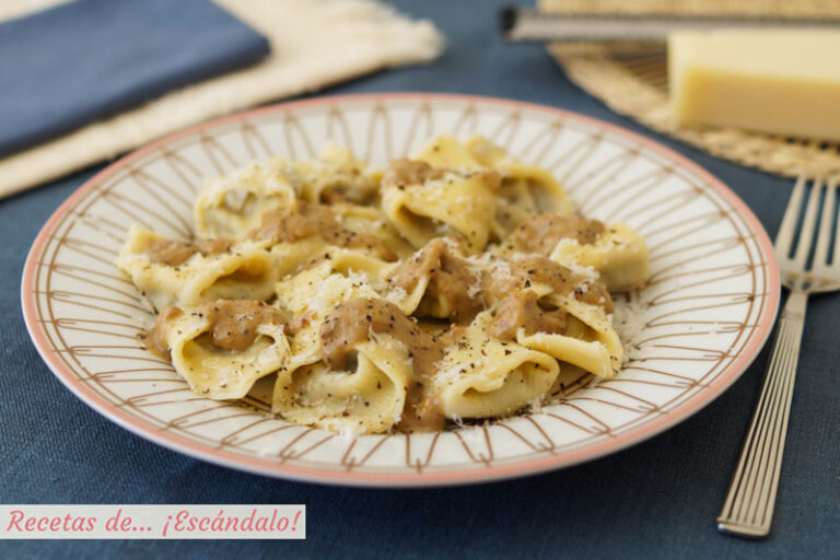 Tallarines verdes peruanos con bistec. Receta tradicional riquísima ...