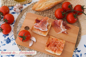 Pantumaca, pan con tomate o pa amb tomàquet y jamón - Recetas de ...